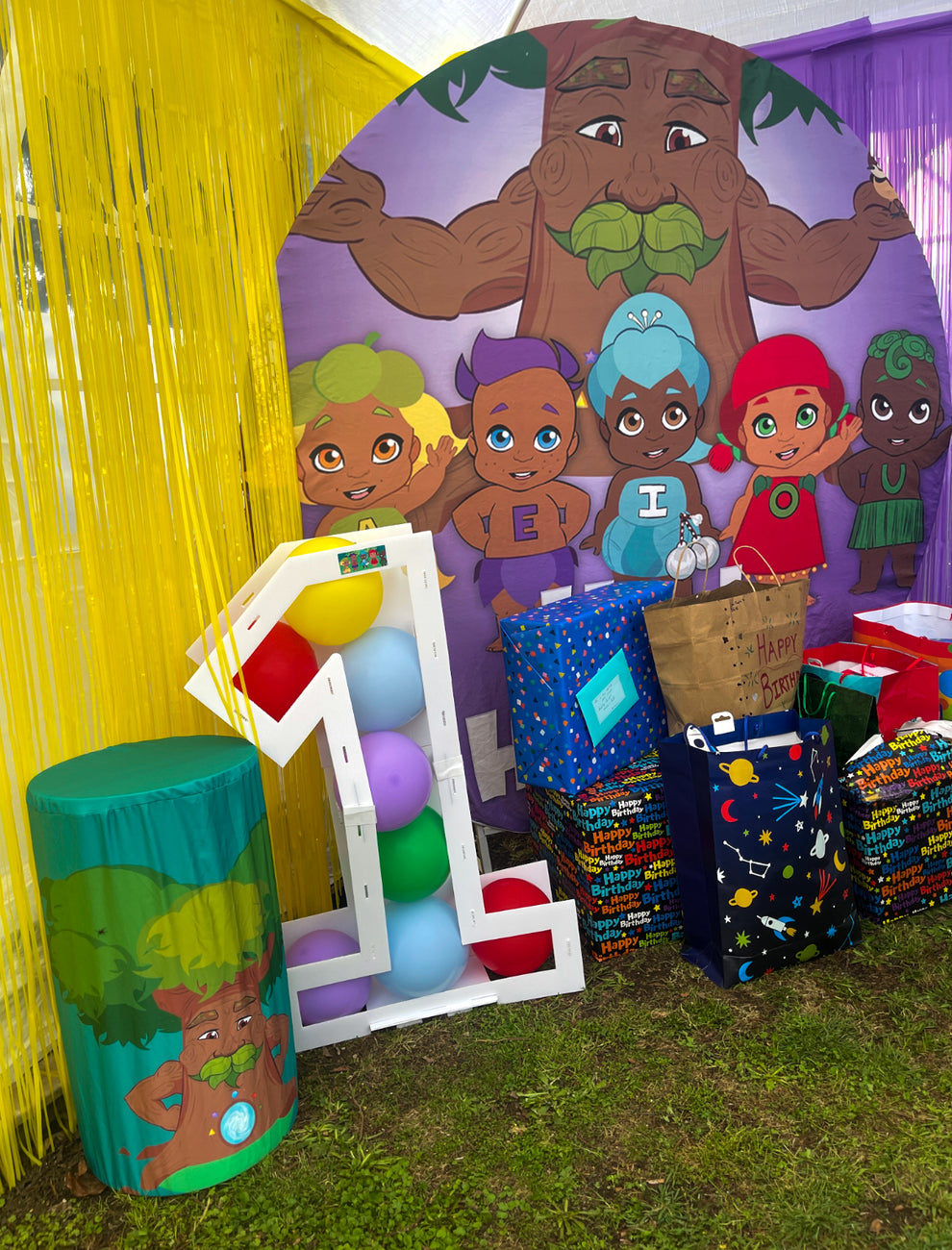 Takaro Tribe Backdrops – HU&CO Party Hire